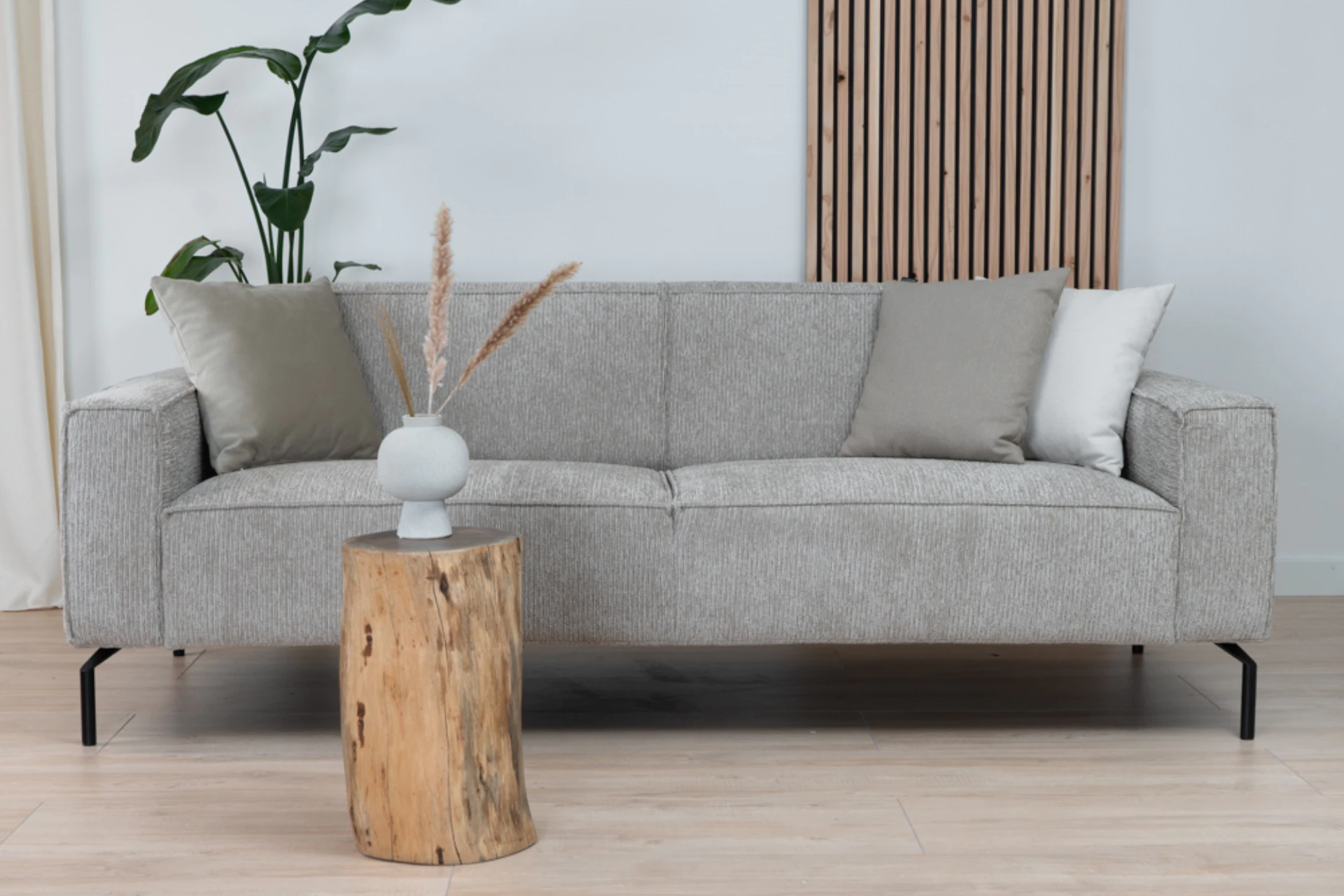 Luwes 3Z RIB | modern sofa in rib fabric with metal